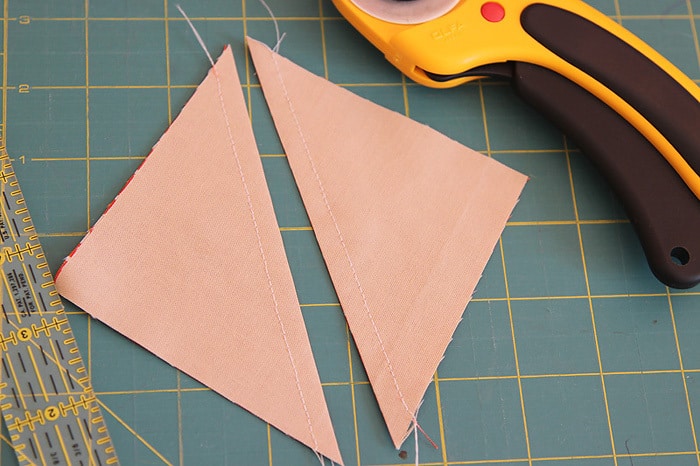 Tutorial: Modern Chevron Quilt Pattern (baby quilt) - Bonjour Quilts