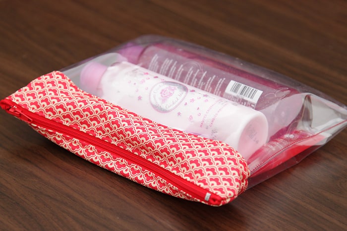 Vinyl Pouch Tutorial - Bonjour Quilts