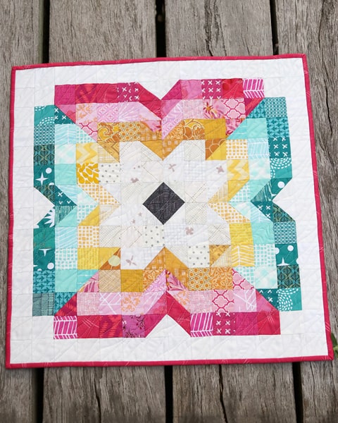 Scrappy Posie Mini Quilt - Bonjour Quilts