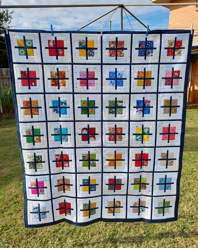 6 Creative Links, a Quilt Hanging Sleeve, Fabric and Cats - Bonjour Quilts